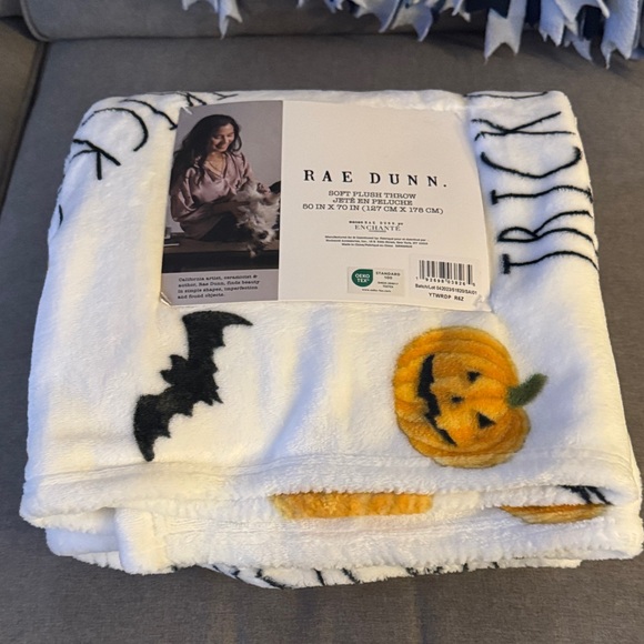 Rae Dunn | Bedding | Rae Dunn Halloween Plush Throw With Pumpkin And ...